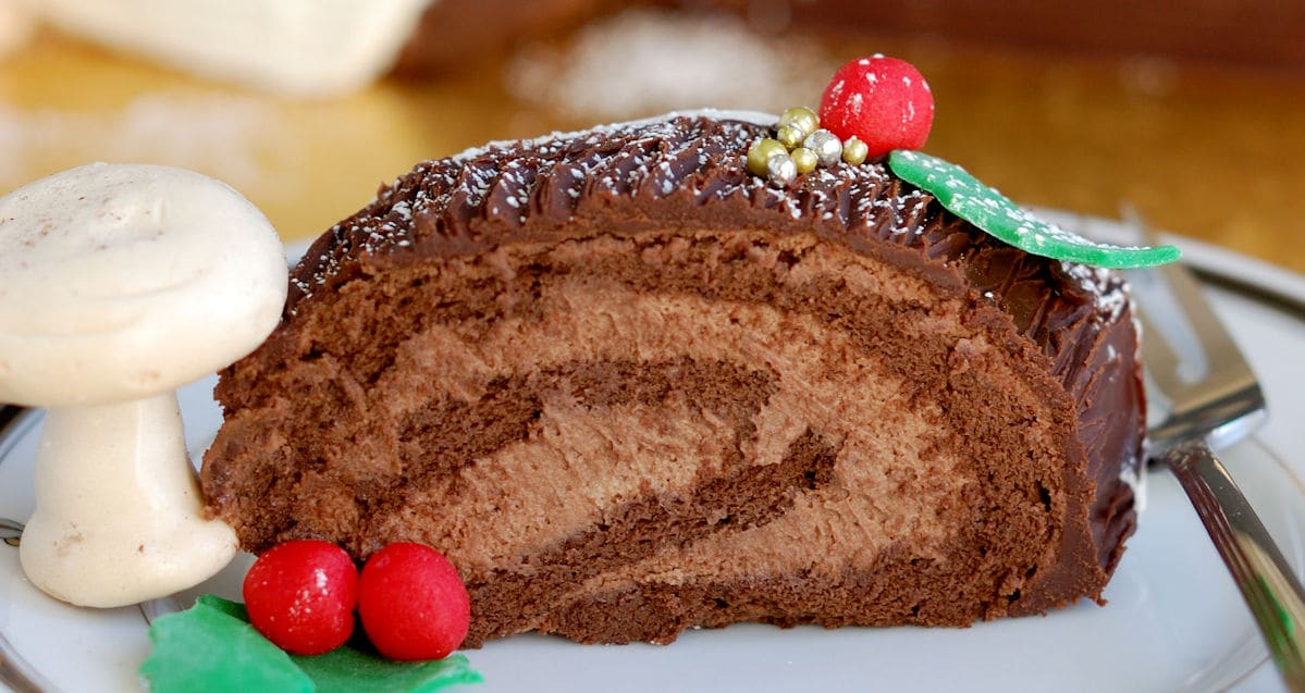 Buche de Noel - Yule Log Cake - Baking Sense®