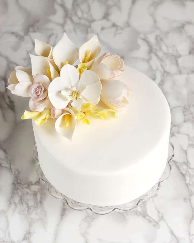 How to Make Rolled Fondant - A Recipe for Homemade Fondant - Baking Sense