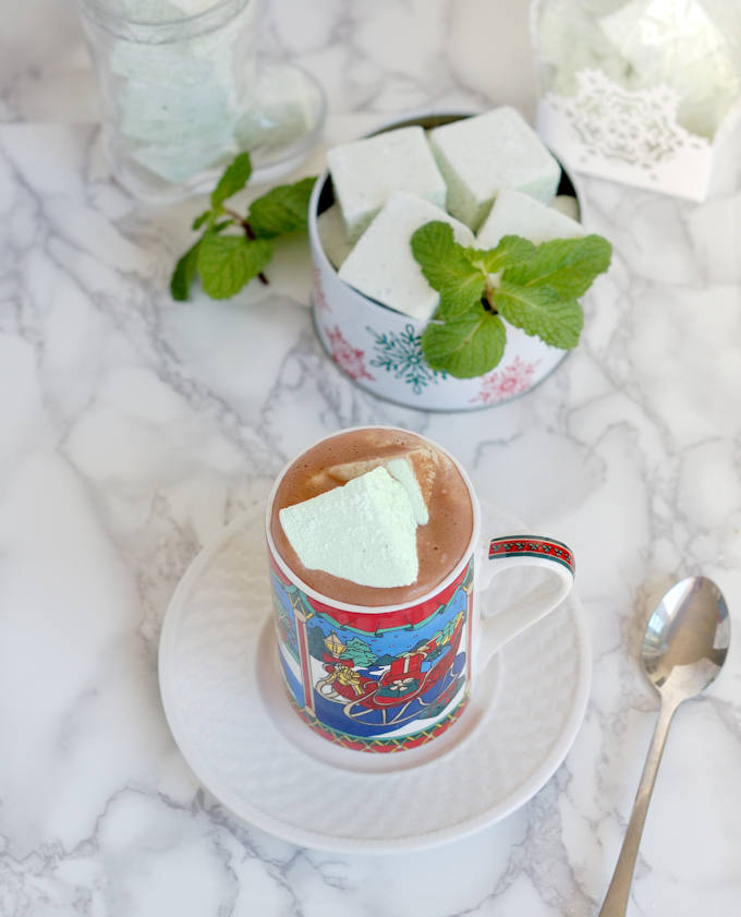 Homemade Fresh Mint Marshmallows - Baking Sense