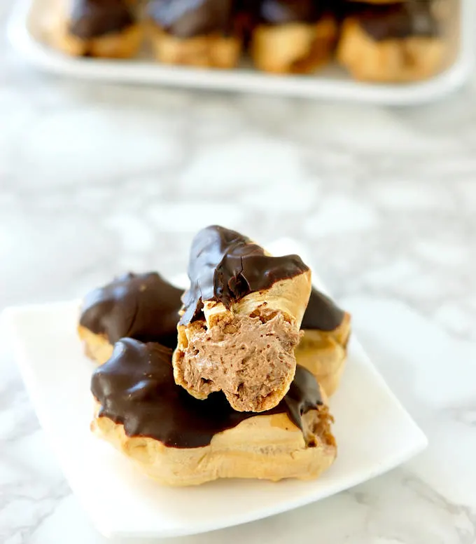 Chocolate Eclairs - Baking Sense®