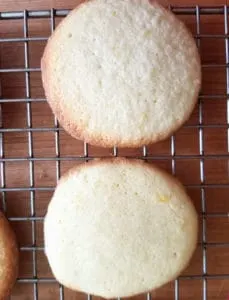 Crisp Lemon Thin Cookies - Baking Sense®