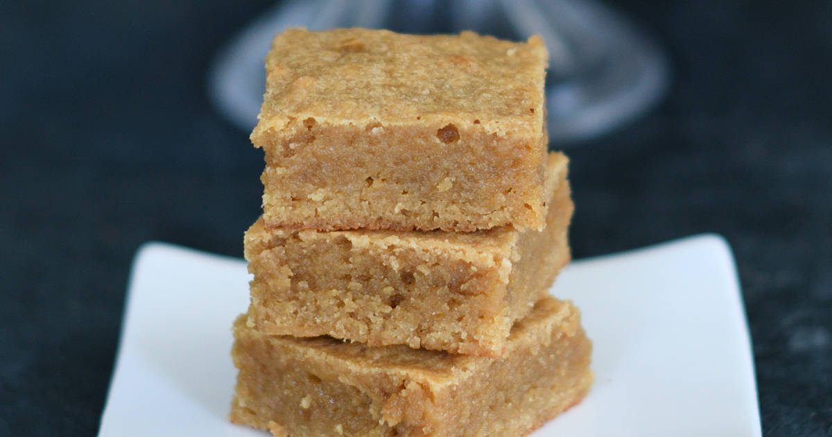Classic Blondies with a Crackly Crust - Baking Sense®