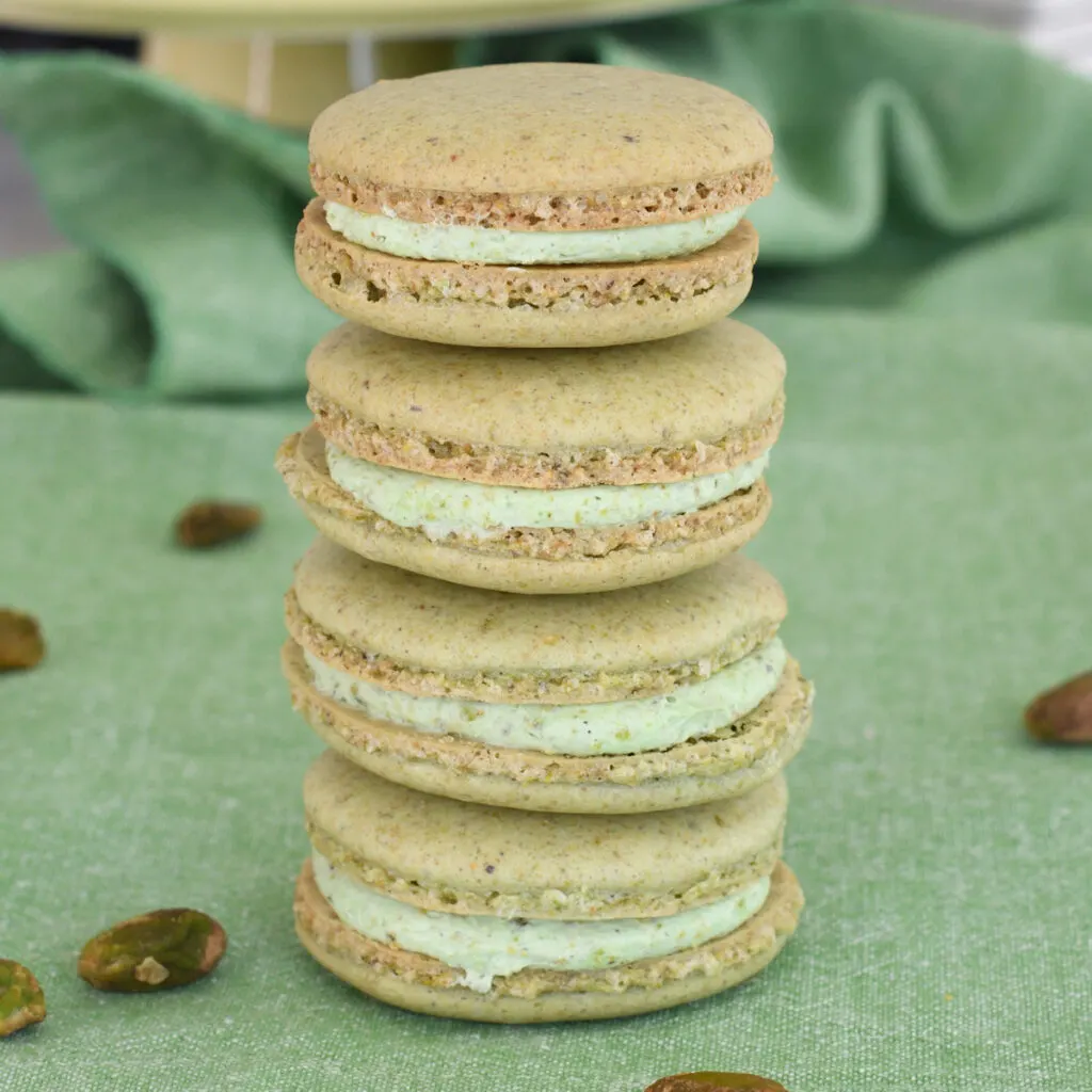 Pistachio Macarons - Baking Sense®