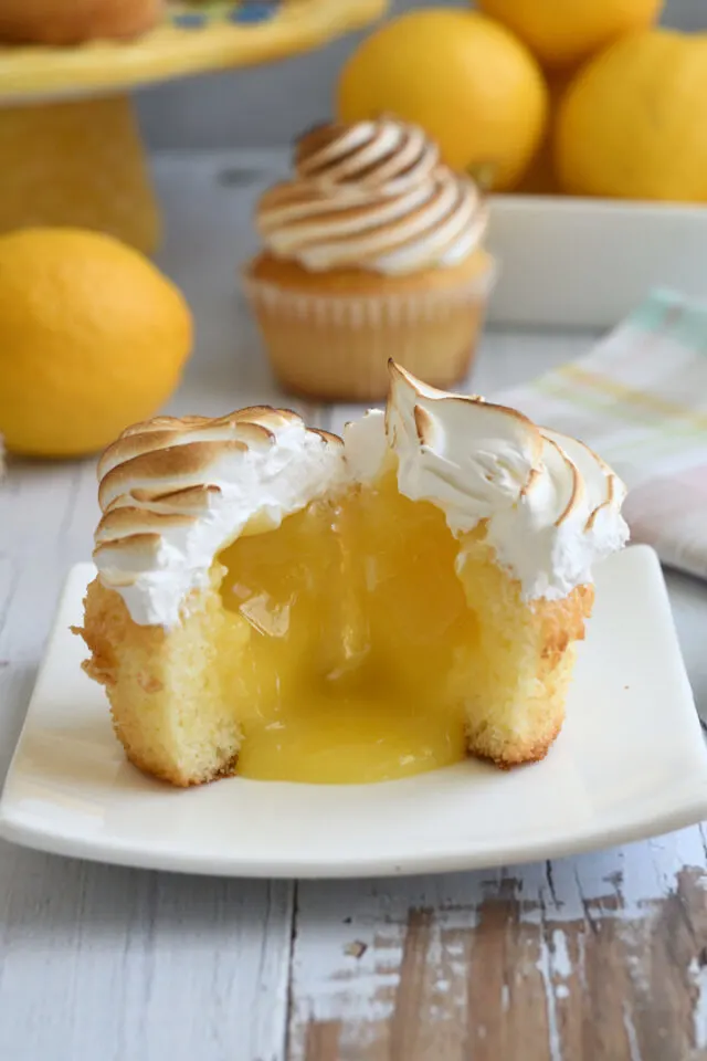 Lemon Meringue Cupcakes Baking Sense®