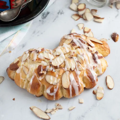 Bear Claw Pastries - Baking Sense®