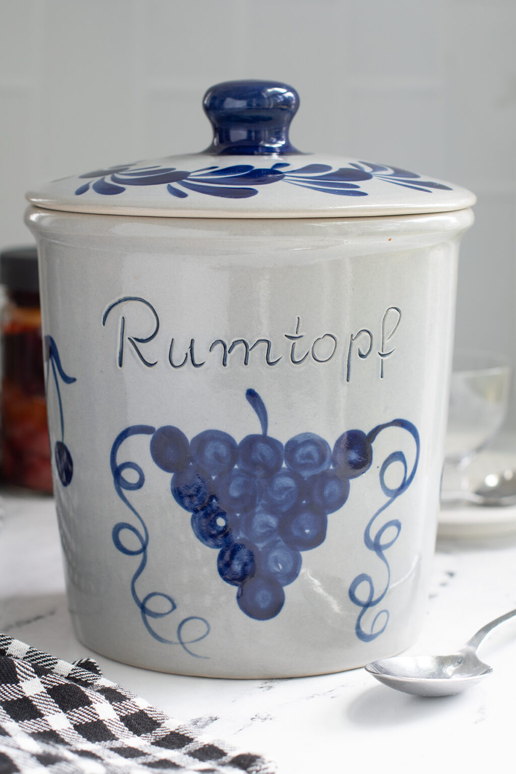 Rumtopf (Rum Pot) - Baking Sense®